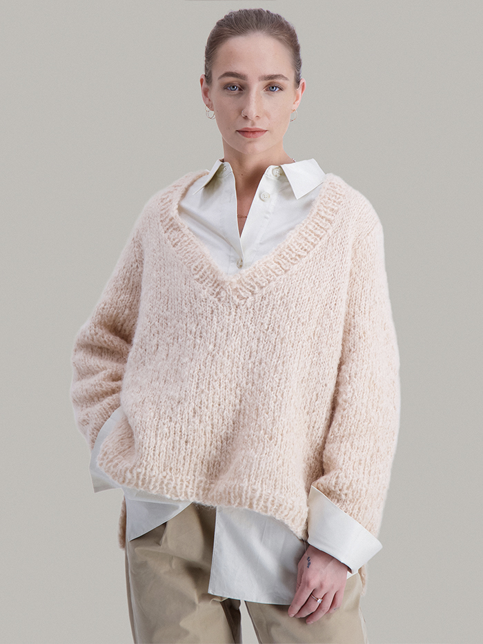 skappel-classic-ella-genser-sand-strikkepakke - Happy Knitting AS