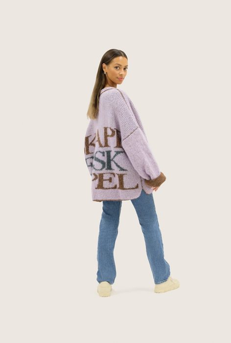 Skappel Hennie strikkeoppskrift - Happy Knitting AS